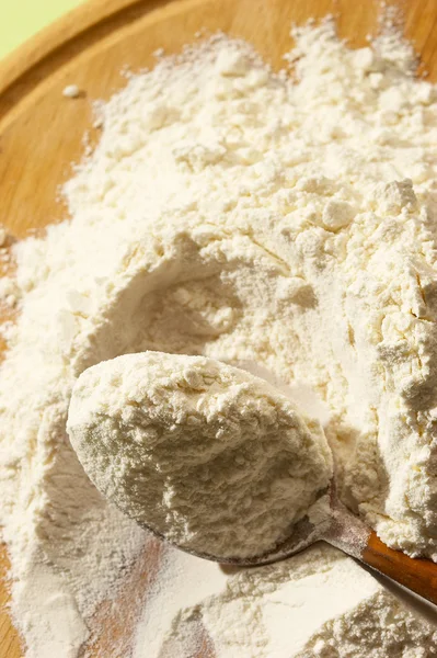 Sifting flour Stock Photos, Royalty Free Sifting flour Images ...