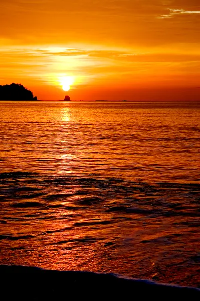 Sunset vertical Stock Photos, Royalty Free Sunset vertical Images ...