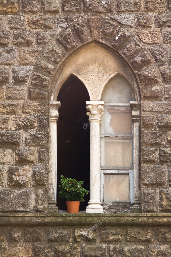 Stone window in Tuscany — Stock Photo © RuthBlack #2259962